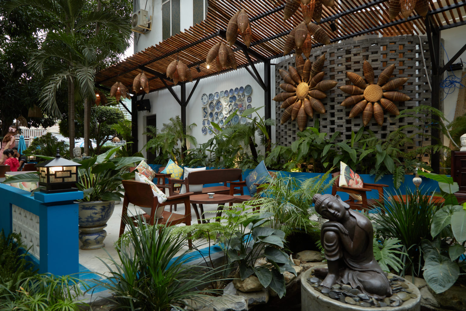 Traditional Vietnamese Design Elements Blend With Modern In This ...